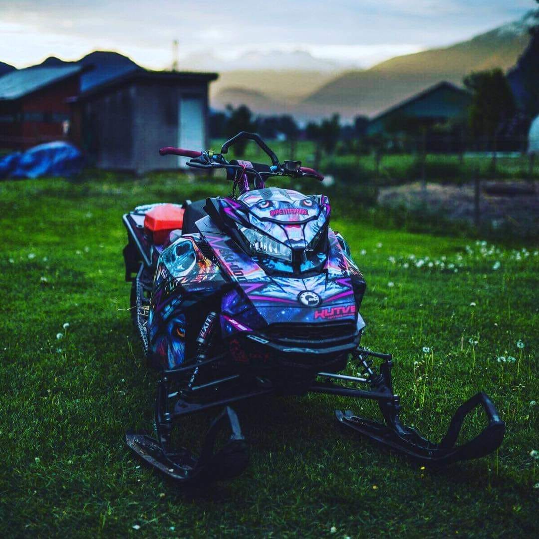 Custom Snowmobile Wraps, Poire.By.Designs | Poire. Wraps & Rides.